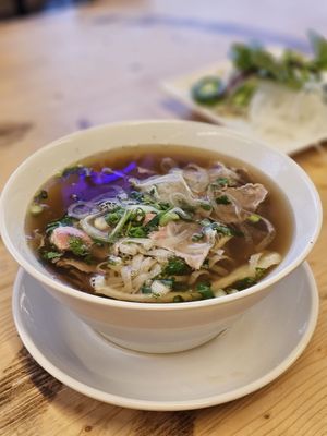 PHO LEGEND - Updated June 2024 - 499 Photos & 477 Reviews - 209 S ...