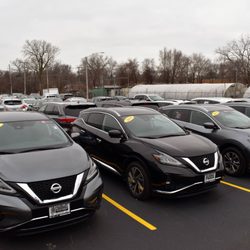 STAR NISSAN - 84 Photos & 257 Reviews - 5757 W Touhy Ave, Niles, IL - Yelp