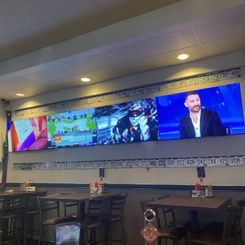 THE 303 SPORTS GRILL - Updated December 2025 - 22 Photos & 22 Reviews ...