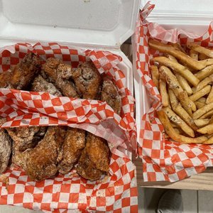 THE POTLUCK - 45 Photos & 50 Reviews - Chicken Wings - 5700 Manchaca Rd ...