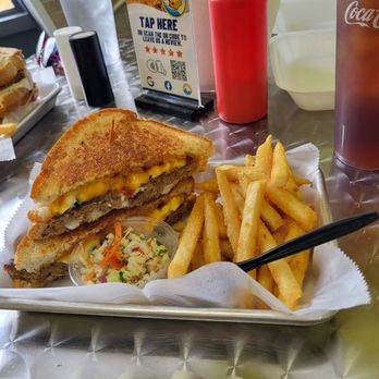 ABSOLUTELY CHEEZEE - Updated October 2025 - 213 Photos & 218 Reviews ...