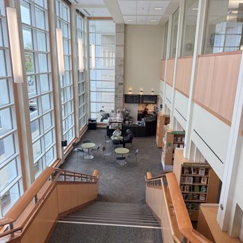 ELMHURST PUBLIC LIBRARY - Updated December 2025 - 82 Photos & 92 ...