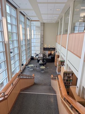 ELMHURST PUBLIC LIBRARY - Updated December 2025 - 82 Photos & 92 ...
