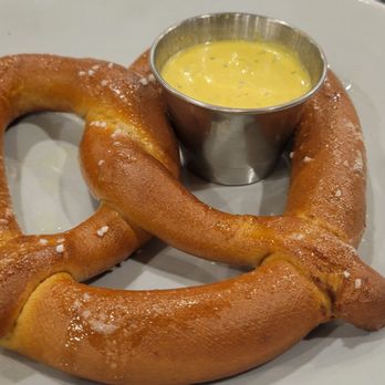 EMERALD TAVERN GAMES & CAFE - Updated January 2026 - 294 Photos & 265 ...