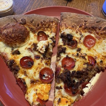 LIGHTHOUSE PIZZA - Updated December 2025 - 225 Photos & 350 Reviews ...