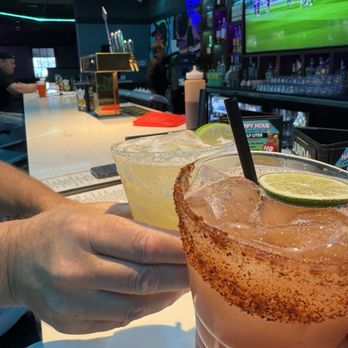 KALAVERAS - Updated December 2025 - 356 Photos & 299 Reviews - 1740 ...