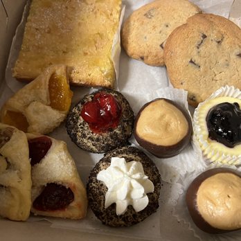 GRANDVIEW BAKERY - Updated November 2024 - 192 Photos & 154 Reviews ...