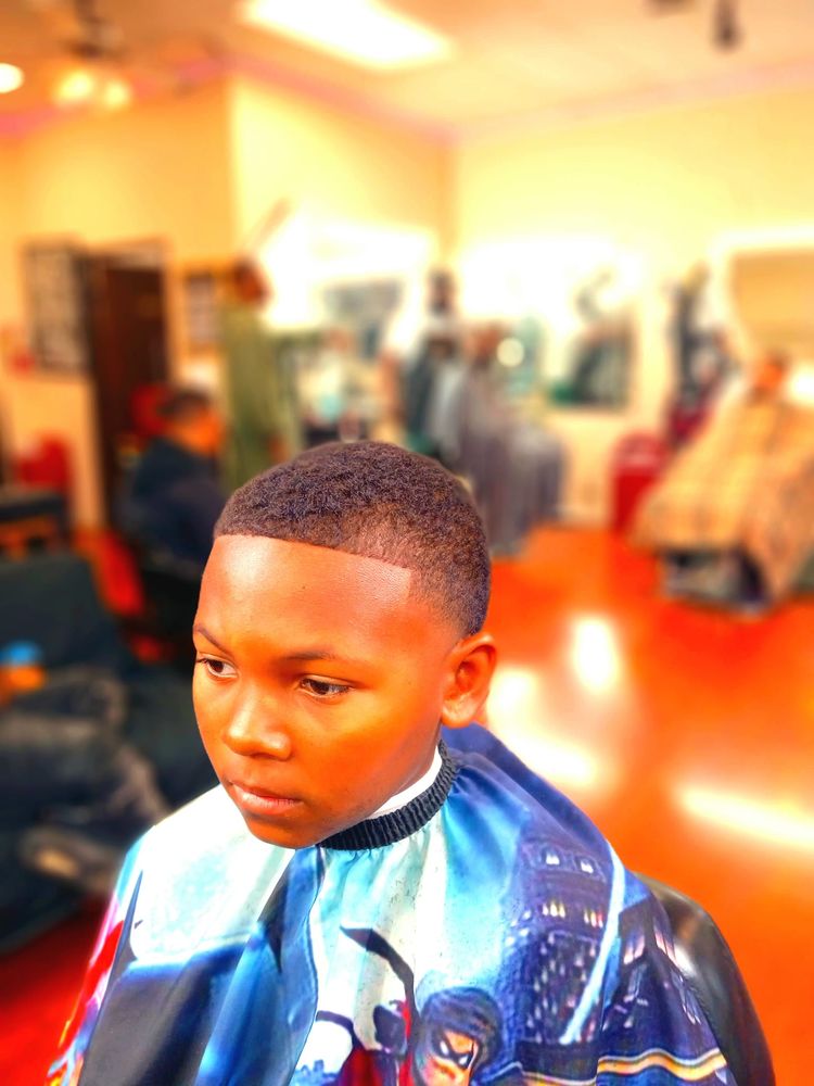 FAMOUSKUTZUP BARBERSHOP - Updated September 2025 - 203 Photos - 43644 ...
