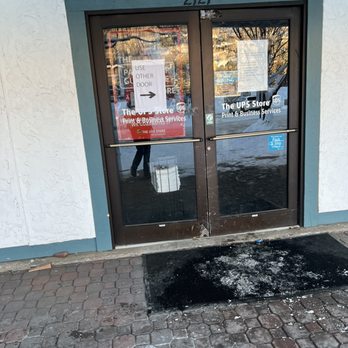 THE UPS STORE - Updated December 2025 - 27 Photos & 23 Reviews - 2121 N ...