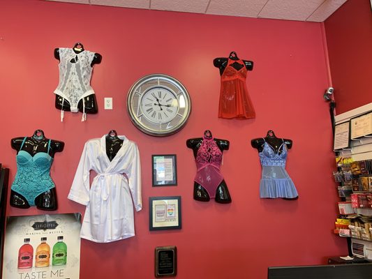 BADD KITTY - Updated August 2025 - 15 Photos - 2903 Hwy 17 S, North ...