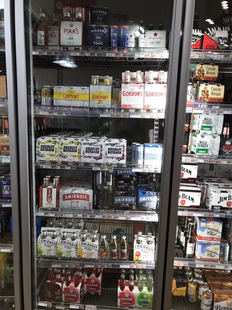 ROTTNEST GENERAL STORE - Updated November 2025 - 13 Photos - Digby Dr ...