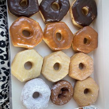 TAS T O DONUTS - Updated July 2025 - 25 Photos & 26 Reviews - 5780 ...