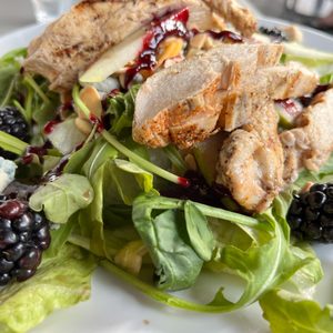 STATION 101 PUB & KITCHEN - 249 Photos & 319 Reviews - 2285 Bee Line ...