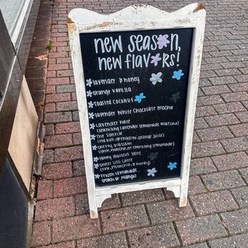 NORTHERN ROOTS COFFEEHOUSE - Updated June 2025 - 189 Photos & 61 ...