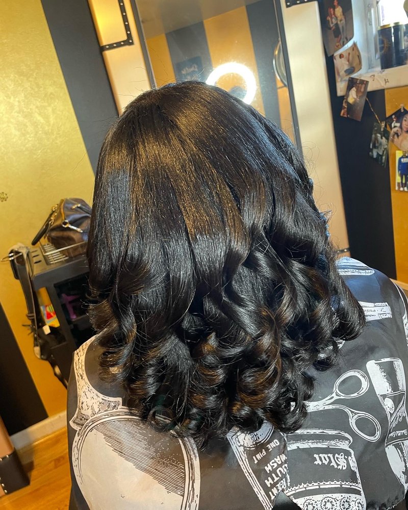 SIMMONS “SUITE” LIFE SALON - 4055 Flat Shoals Pkwy, Decatur, Georgia ...