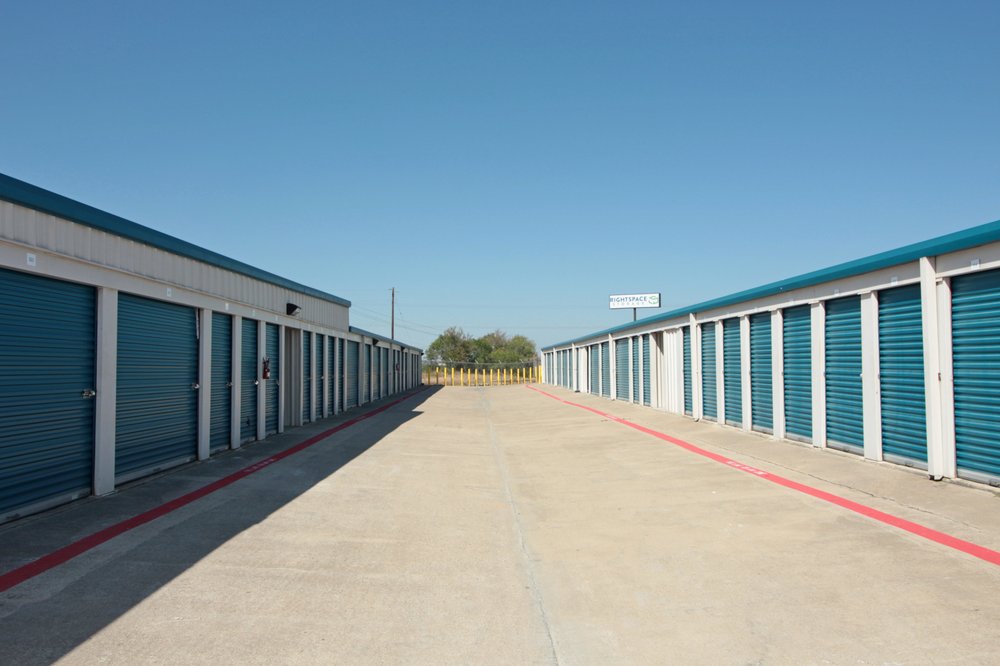 RIGHTSPACE SELF STORAGE - Updated April 2025 - 19 Photos - 4405 Highway ...