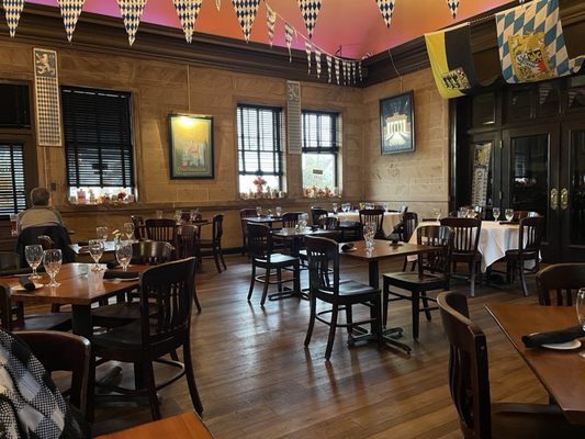 ALPINE CHEF RESTAURANT - Updated October 2025 - 331 Photos & 143 ...