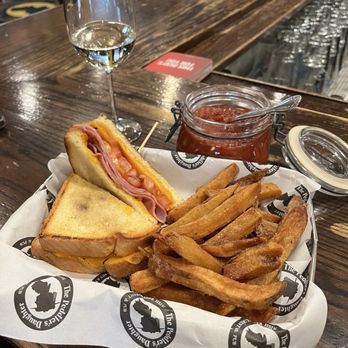 THE PEDDLER’S DAUGHTER - Updated January 2026 - 148 Photos & 299 Real ...