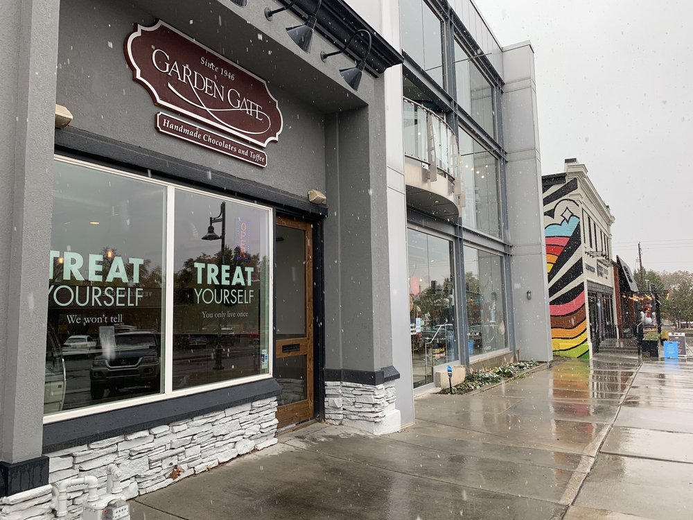 GARDEN GATE CANDY - Updated January 2026 - 32 Photos & 35 Reviews - 928 ...