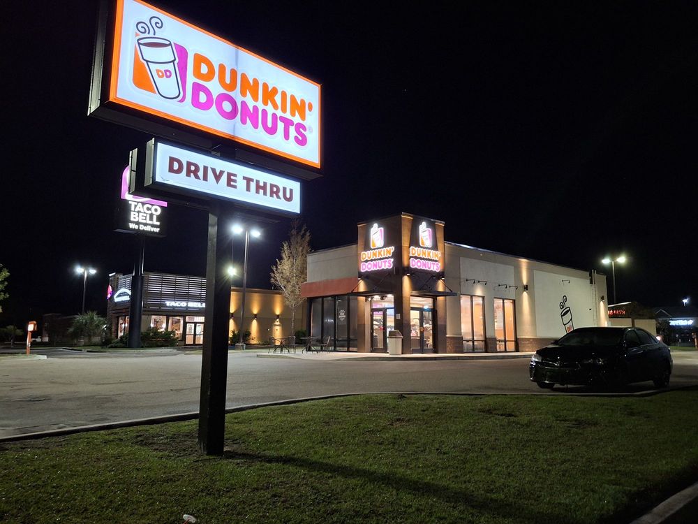 DUNKIN’ - Updated October 2025 - 12 Photos & 26 Reviews - 919 Cedar ...