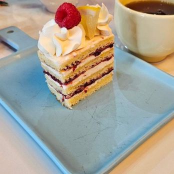 SPIRIT MADE CAKES - Updated August 2024 - 336 Photos & 78 Reviews ...