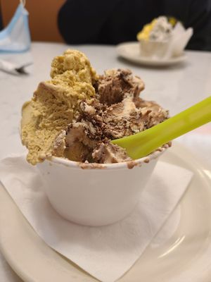 GOLDEN REEF DINER - 245 Photos & 327 Reviews - 329 Sunrise Hwy ...