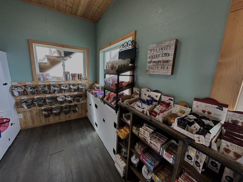 SEA SWEETS - Updated July 2025 - 4025 Homer Spit Rd, Homer, Alaska ...