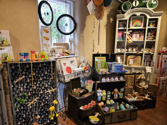 BUGZBY’S TOYSHOP - Updated October 2025 - 13 Photos - 2043 S Plaza St ...