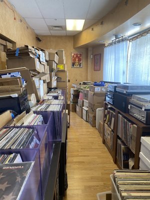 DISCOLOGY - Updated December 2025 - 13 Photos & 42 Reviews - 11 N ...