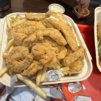 LOUISIANA FAMOUS FRIED CHICKEN - Updated June 2025 - 98 Photos & 147 ...