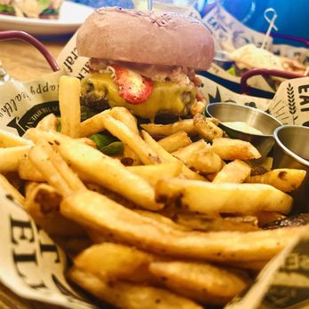 SARAVÁ - THE MODERN BISTRO - Updated May 2025 - 720 Photos & 265 ...