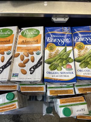 BATTERY PLACE MARKET - Updated December 2025 - 39 Photos & 79 Reviews ...