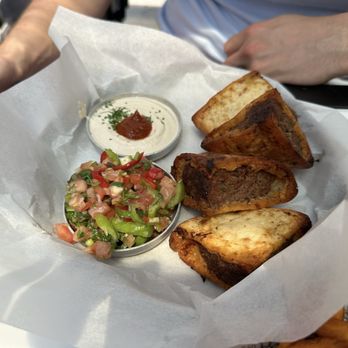 12 CHAIRS CAFE - Updated October 2025 - 755 Photos & 525 Reviews - 342 ...