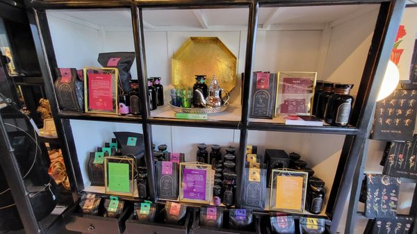 MAGIC HOUR - Updated December 2025 - 87 Photos & 41 Reviews - 217 E ...