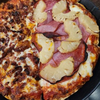 OLD TOWN PIZZA - Updated June 2025 - 606 Photos & 573 Reviews - 599 ...