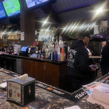 HIGHTOPPS BACKSTAGE GRILLE - Updated December 2025 - 225 Photos & 346 ...