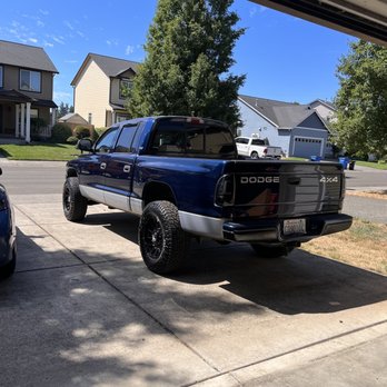 AUTOMOTIVE OUTFITTERS - Updated January 2026 - 73 Photos & 81 Reviews ...