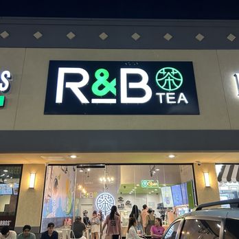 R&B TEA - HOUSTON CHINATOWN - Updated May 2025 - 367 Photos & 324 ...