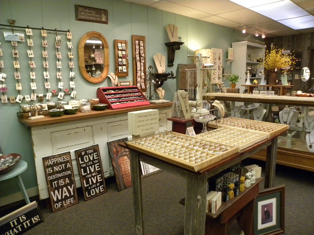 RUSTIC RIVER FINDS - Updated October 2025 - 13 Photos - 109 N Main St ...