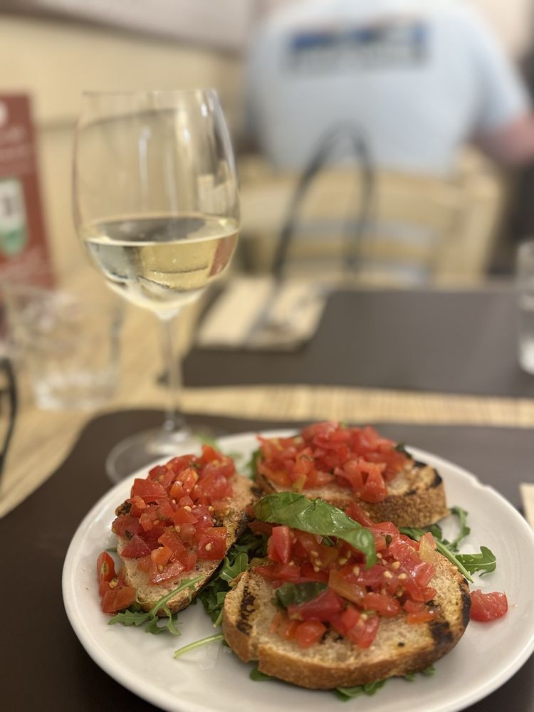 MAMA EAT - Updated September 2025 - 52 Photos & 32 Reviews - Borgo Pio ...