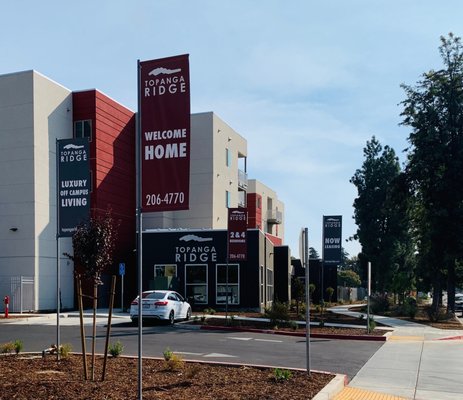 TOPANGA RIDGE - Updated December 2024 - 15 Photos - 4770 N Maple Ave ...