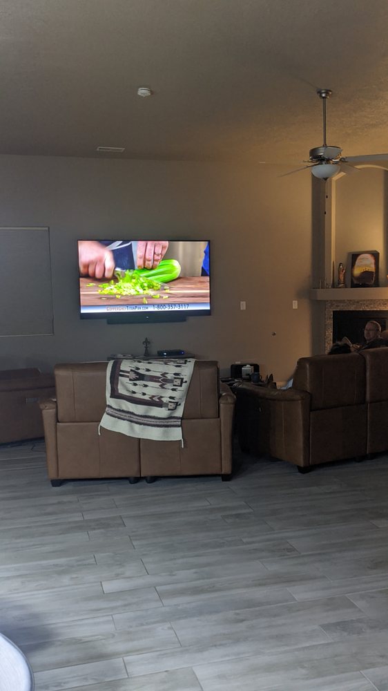 LISTENUP - Updated January 2025 - 30 Photos & 162 Reviews - 685 S Pearl ...