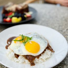 DECK. - Updated October 2025 - 4419 Photos & 2569 Reviews - 150 Kapahulu Ave, Honolulu, Hawaii ...