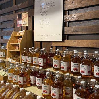 THE APPLE BARN & CIDER MILL - Updated December 2025 - 695 Photos & 542 ...