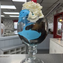 HAYLOFT - Updated October 2025 - 55 Reviews & 67 Photos - 45502 M 51 ...