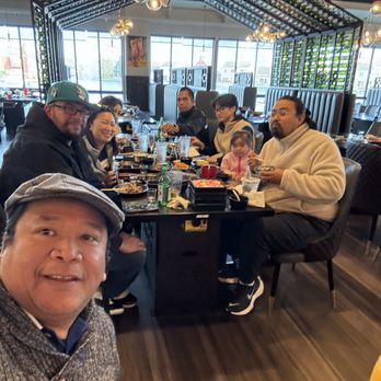 WAREHOUSE BUFFET - Updated January 2025 - 2282 Photos & 708 Reviews ...