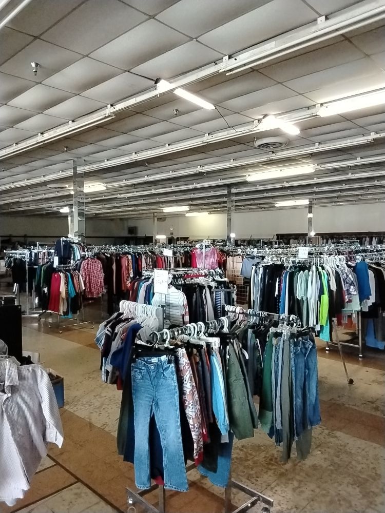 THE GOOD STUFF STORE - Updated April 2025 - 1309 E Highland Ave, Selma ...