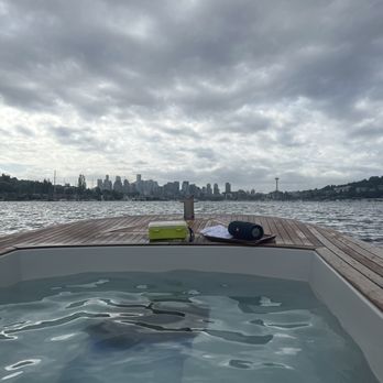 HOT TUB BOATS - 173 Photos & 141 Reviews - 2520 Westlake Ave N, Seattle, Washington - Boating ...