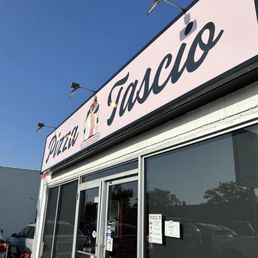 PIZZA TASCIO NKC - Updated June 2025 - 102 Photos & 119 Reviews - 1111 ...