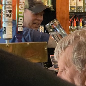 MADISON PUB - Updated August 2024 - 37 Photos & 103 Reviews - 1315 E ...